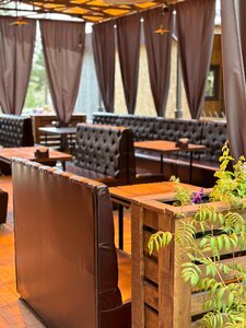 Dom 12 (Leningradskiy prospekt No:12), kafe  Severobaykalsk'tan