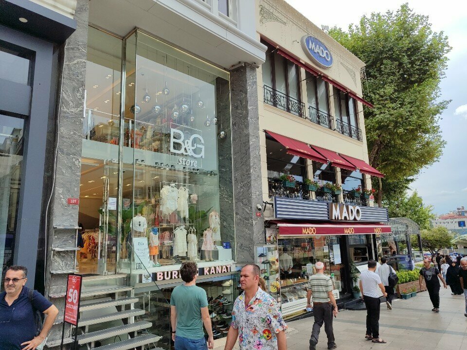 Ayakkabı mağazaları Burhan Kanat, İstanbul, foto