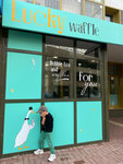 Lucky Waffle (Lesnikov Street No:35), kafe  Krasnoyarsk'tan