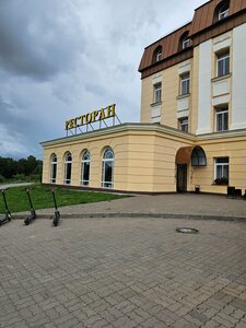 Tosno (Krasnaya naberezhnaya No:21А), restoran  Tosno'dan