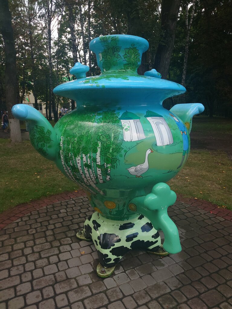 Park, sokak heykeli Самовар, Tula, foto