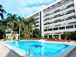 Maeyom Palace (Phrae), otel  Phrae'den