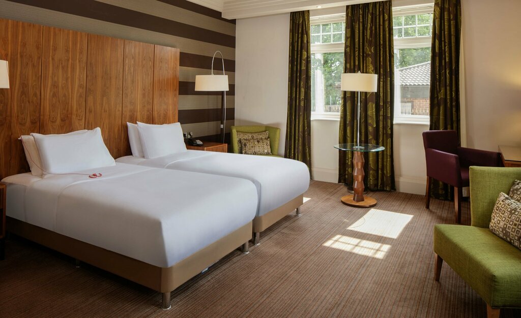 Otel DoubleTree by Hilton Stratford-upon-Avon, İngiltere, foto