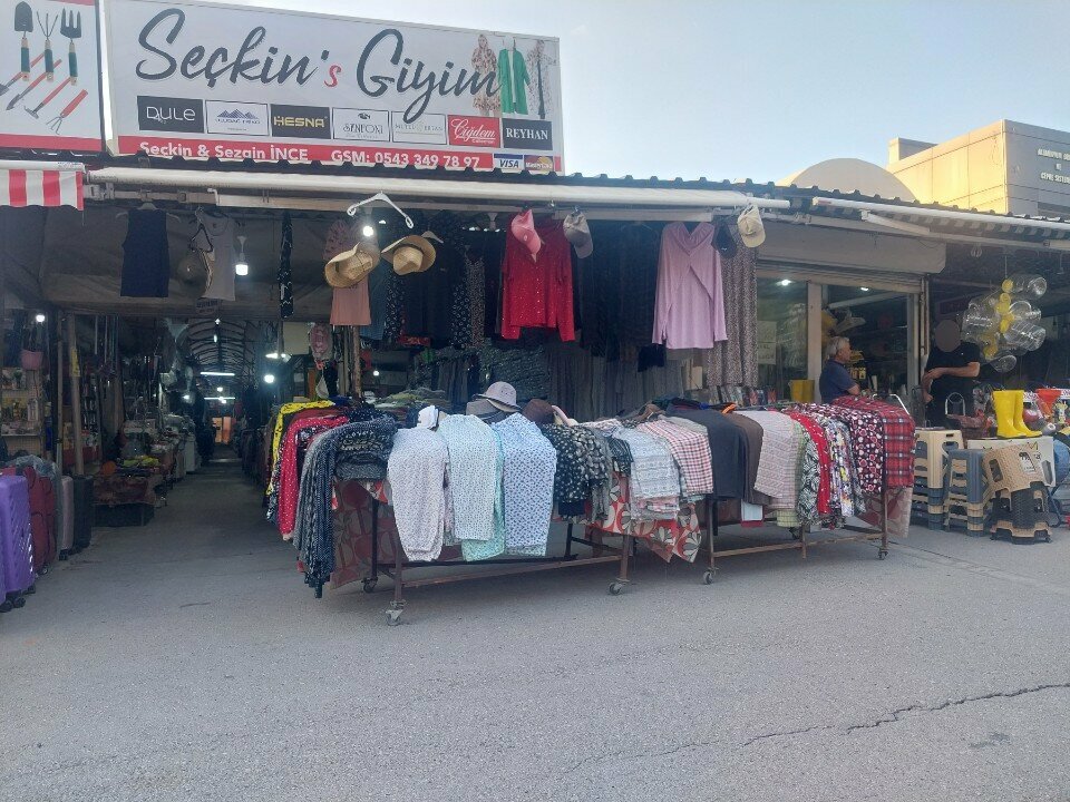 Giyim pazarı Barış Tekstil, Ankara, foto