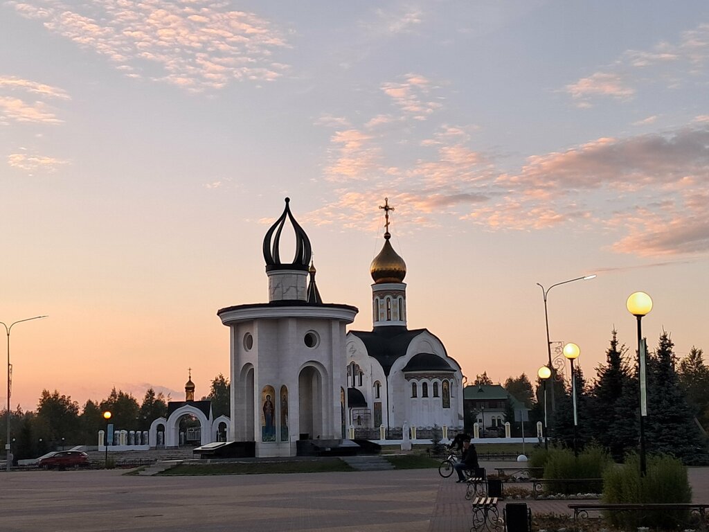 Tren garları Vokzal zheleznodorozhny st. Verkhnekondinskaya g. Sovetsky, Sovetski, foto