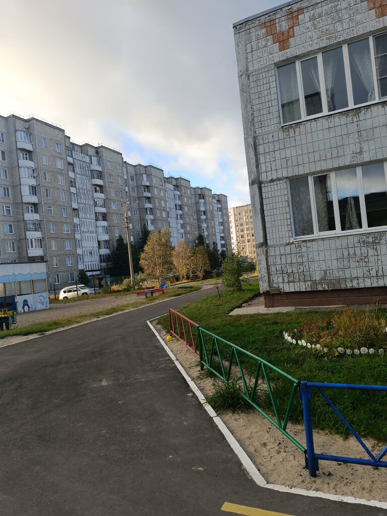 Anaokulları № 30 Pingvinenok detsky sad, Monchegorsk, foto