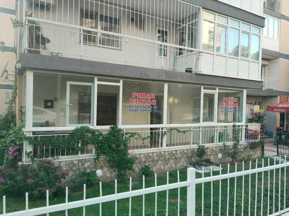 Emlak ofisi Pınar Emlak, İzmir, foto