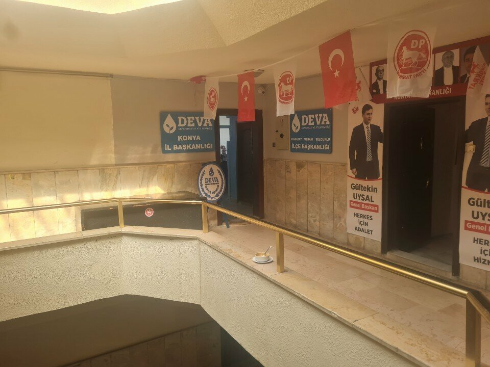 Siyasi partiler Deva Partisi, Konya, foto