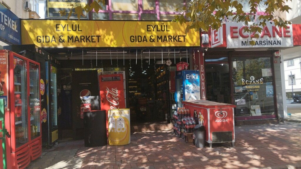 Alkollü içecekler Eylül Tekel Gıda Şarküteri, İstanbul, foto