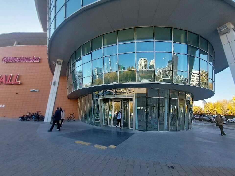 Bilgisayar mağazaları DNS, Astana, foto