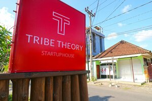Draper Startup House for Entrepreneurs (Bali, Badung Regency, North Kuta District, Canggu village), otel  Bali'den