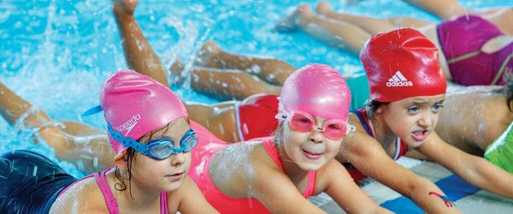 Spor kulüpleri İzmir Yüzme Kursu, İzmir, foto