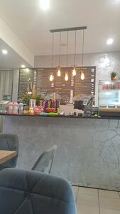 Bistro-Sushi (Bolshaya Spasskaya Street No:14), kafe  Rzhev'den