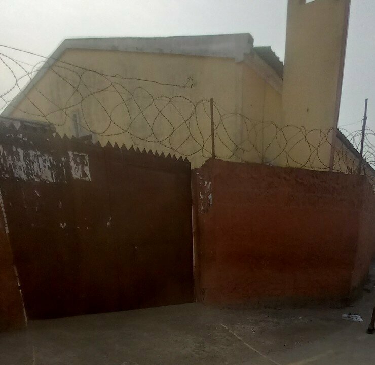 Protestan kilisesi Centro Apostólico de São Luís, Loanda, foto