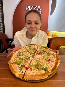 Pizza Pestorini (Советская улица No:9/11/15, Саки), pizzacılar  Saki'den (Sak'tan)