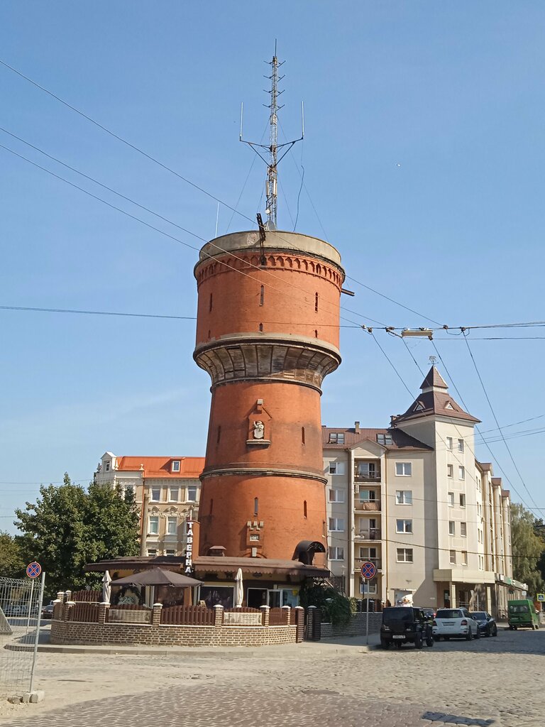 Müzeler ve sanat galerileri Музей часов Башня времени, Chernyahovsk, foto