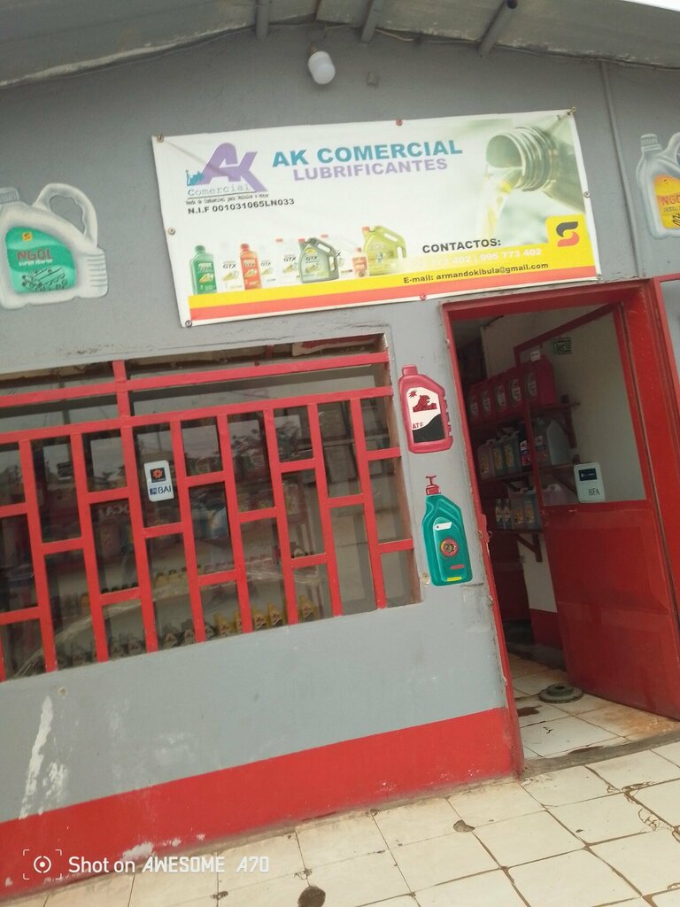 Yağlama ürünleri Ak comercial, Loanda, foto