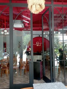 Gusto wine & cheese (Turhan Cemal Beriker Blv., No:144/10, Seyhan, Adana), kafe  Adana'dan