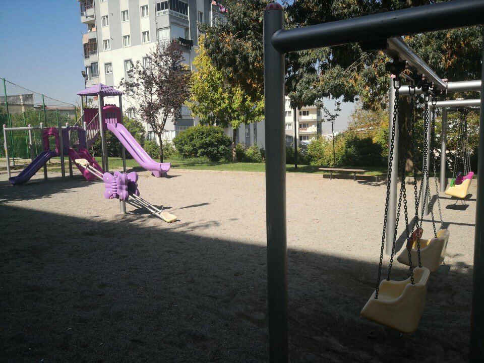 Parklar ve ormanlar Bağlaraltı-Meşe Çocuk oyun ve dinlenme parkı, Bursa, foto