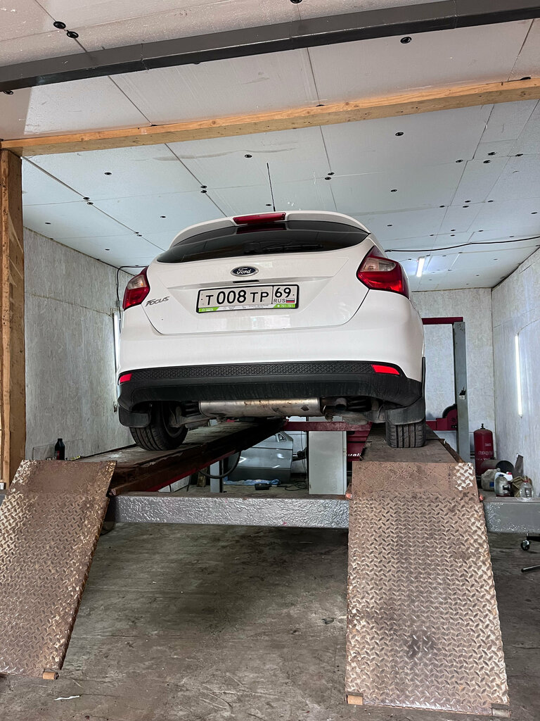 Otomobil servisi Автосервис, Tverskaya oblastı, foto