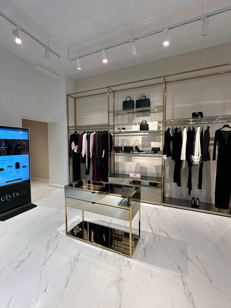 Giyim mağazası Elisabetta Franchi, Kazan, foto