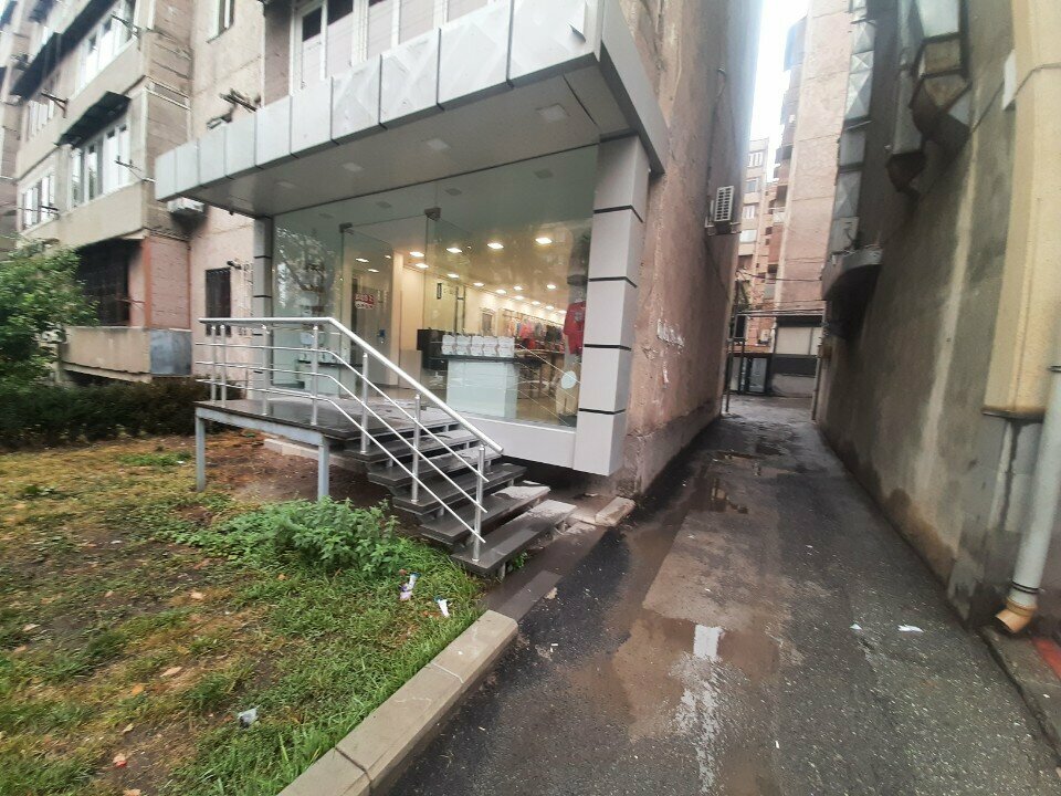 Çocuk giyim mağazaları Meranjson, Erivan, foto