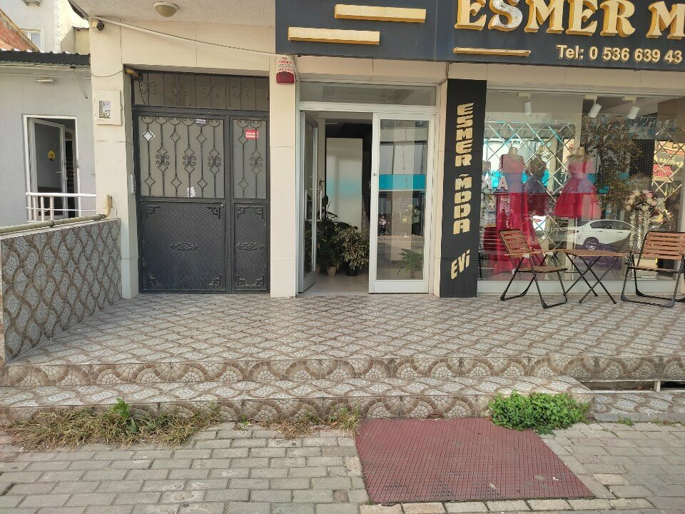 Moda evleri Esmer Moda Evi, Bursa, foto