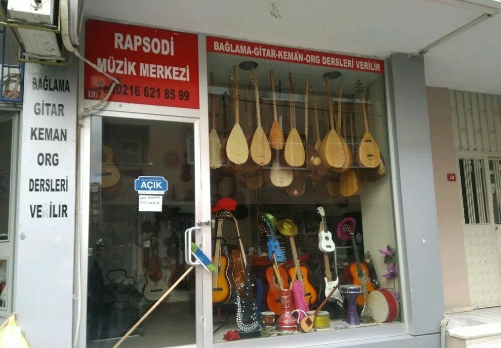 Enstrüman mağazaları Rapsodi Müzik Merkezi, İstanbul, foto