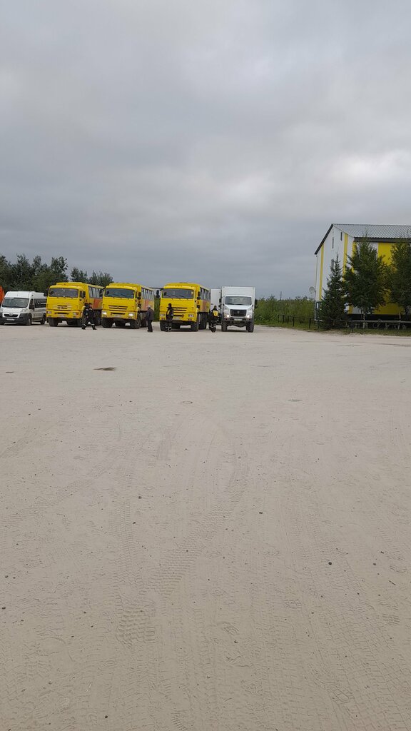 Madencilik işletmeleri Цех добычи нефти и газа № 1 Барсуковского месторождения, Yamal‑Nenets Özerk Bölgesi, foto