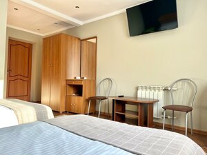 Sibiriya (ulitsa Gagarina No:2Б, posyolok gorodskogo tipa Sheregesh), otel