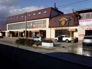 Melnitsa (ulitsa Karla Libknekhta No:83, Krymsk), otel  Krymsk'ten