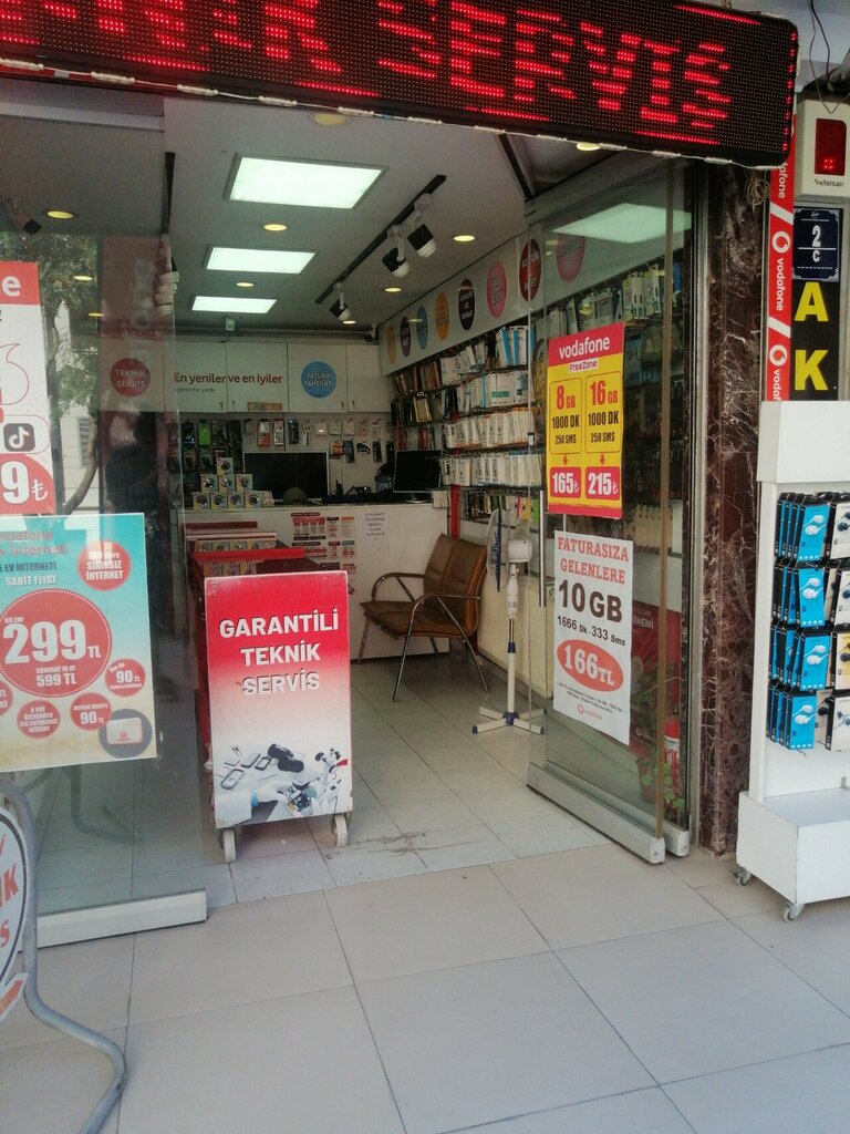 GSM operatörleri Vodafone, Ankara, foto