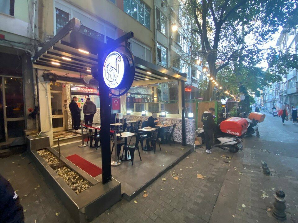 Fast food Fried Dinosaurs, İstanbul, foto