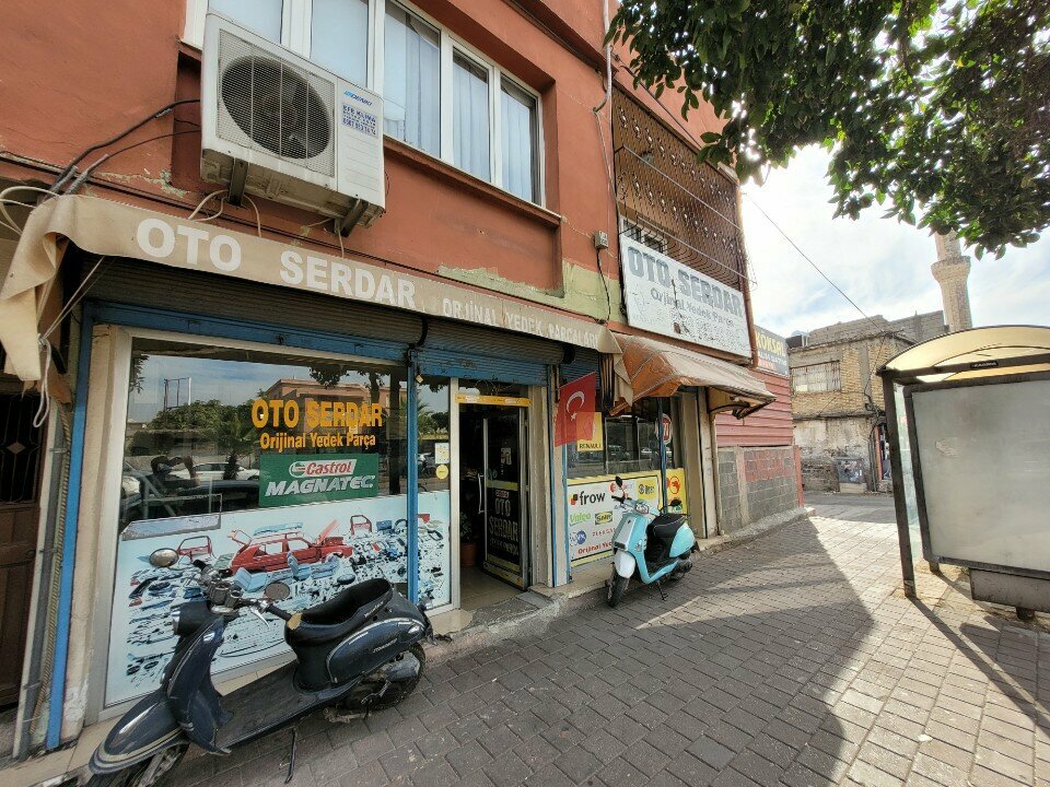Otomobil yedek parçaları Oto Serdar, Adana, foto