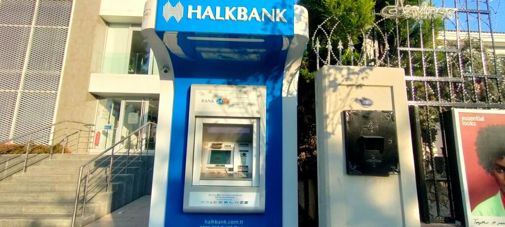 ATM'ler Halkbank ATM, İzmir, foto
