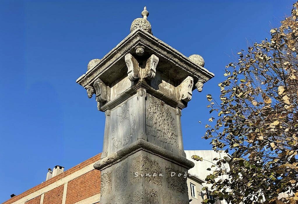 Anıt, heykel Lüleburgaz Zafer Çeşmesi, Lüleburgaz, foto