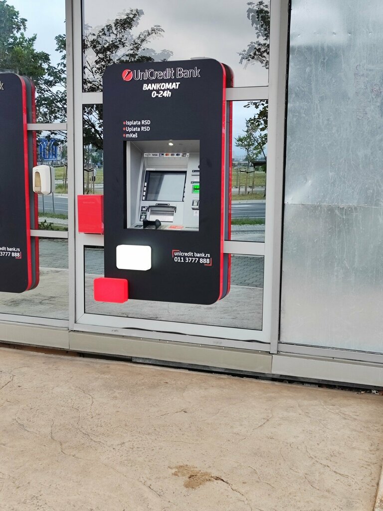 ATM'ler UniCredit, Belgrad, foto