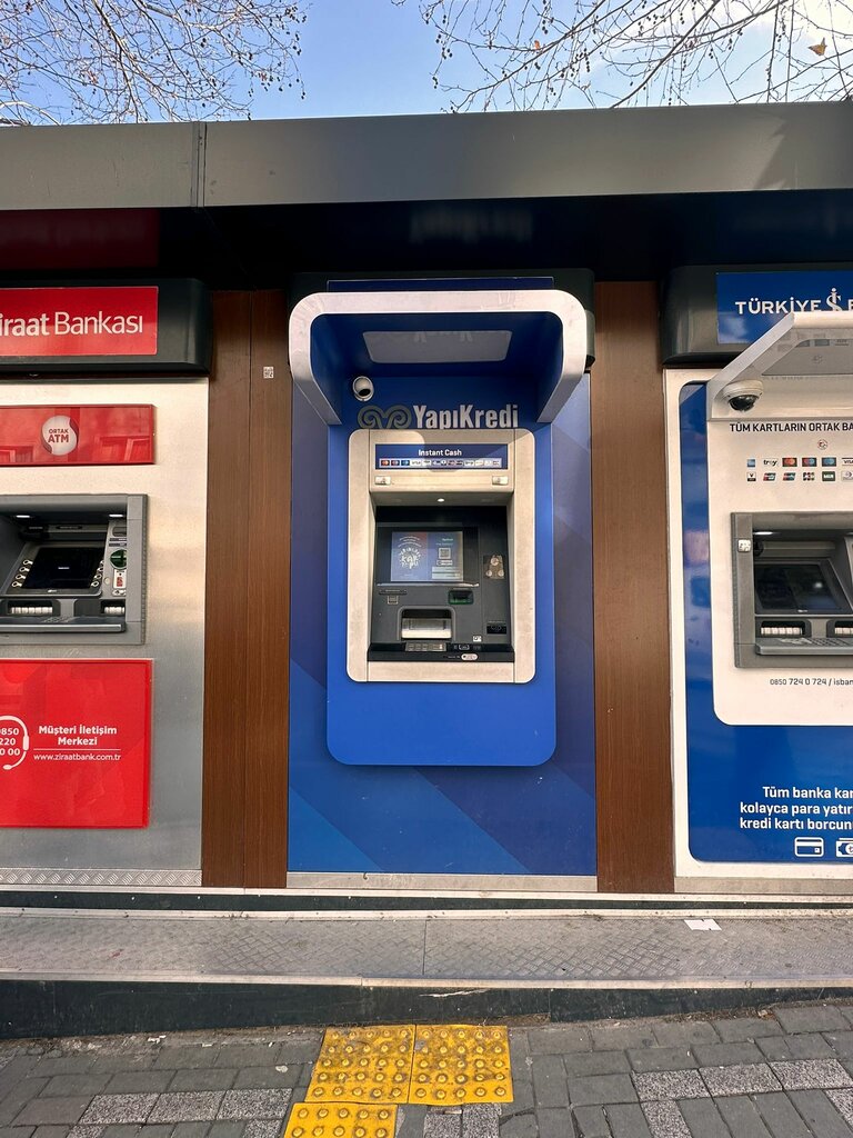 ATM'ler Yapı Kredi, İstanbul, foto