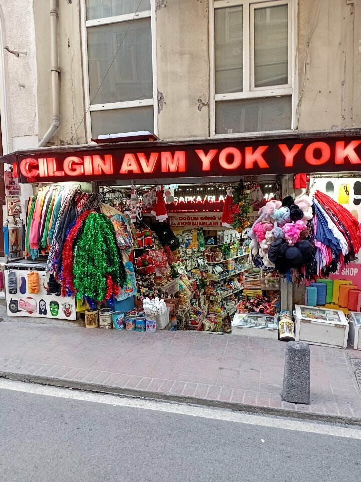 Hediyelik eşya mağazaları Çılgın Avm, İstanbul, foto