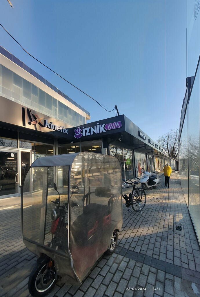 Alışveriş merkezleri Yenişehir Avm İznik şubesi, İznik, foto