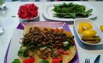By 33 Mersin Tantuni (Merkez Mh., Cumhuriyet Cd., No: 7/B, Değirmendere, Gölcük, Kocaeli), restoran  Gölcük'ten
