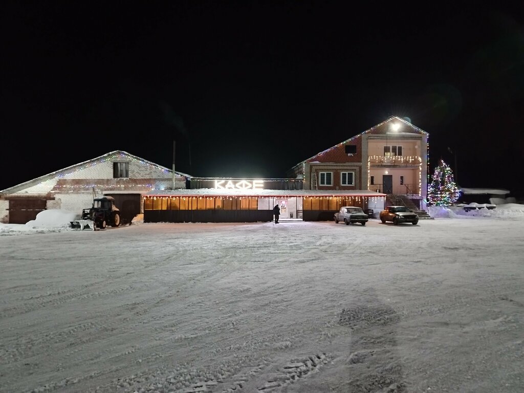 Kafe Постоялый Дворик, Permski krayı, foto