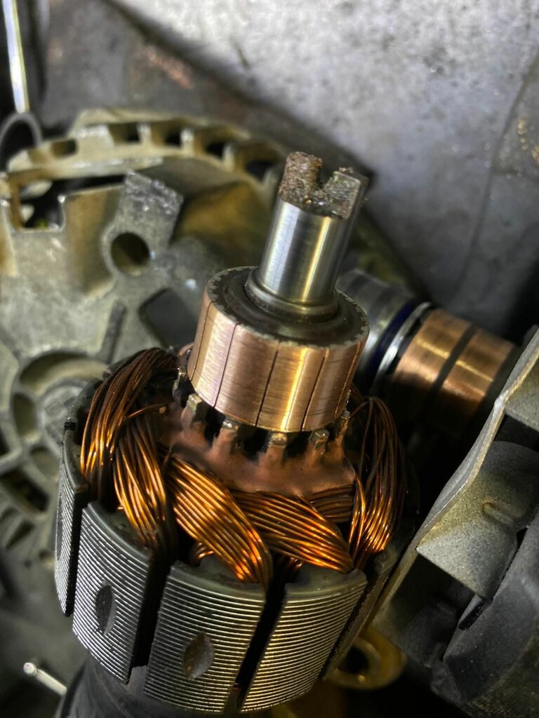 Otomobil servisi Статор, Çita, foto