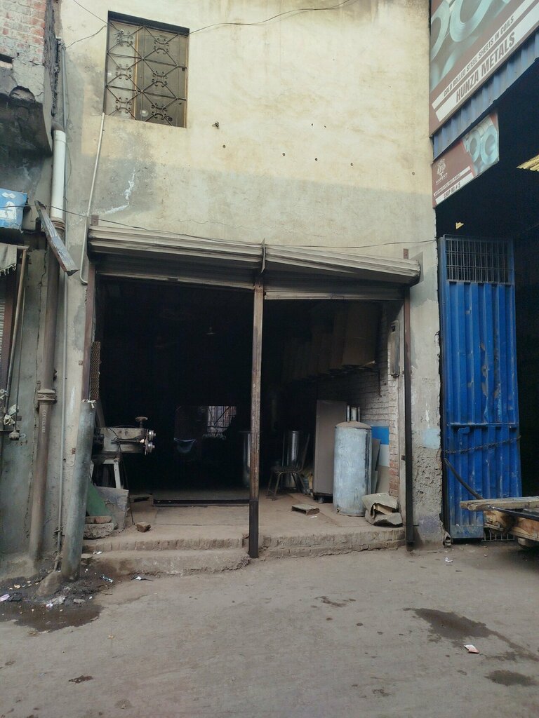 Metal ürün firmaları Baba iron store, Lahor, foto