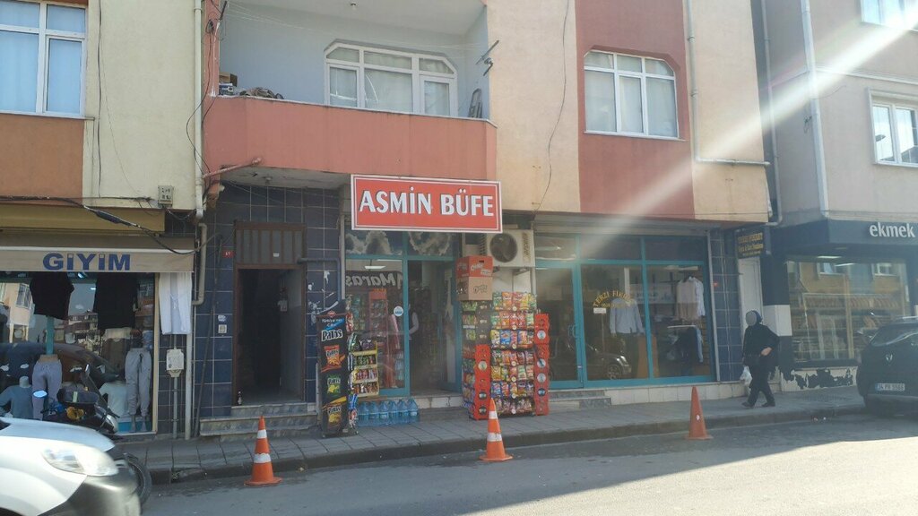 Gazete bayi Asmin Büfe, İstanbul, foto