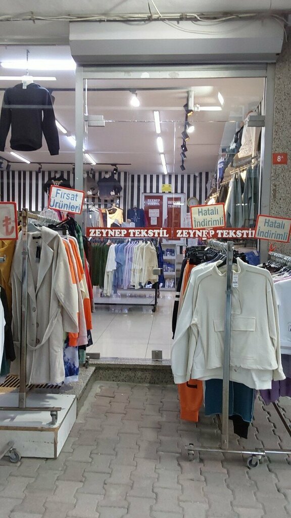 Giyim mağazası Zeynep Tekstil, İstanbul, foto