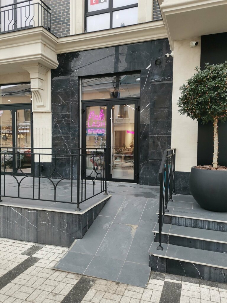 Kaş ve kirpik salonu Pink Lash Studio, Kişinev, foto
