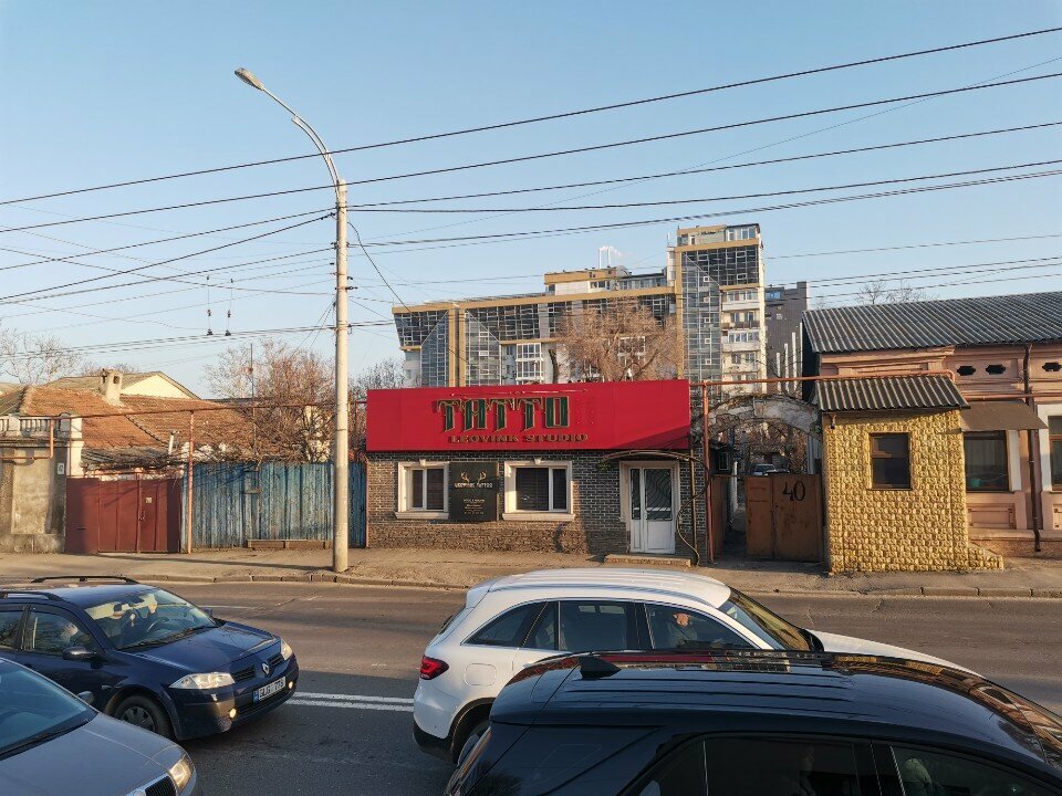 Dövmeciler Leovink Tattoo Studio, Kişinev, foto