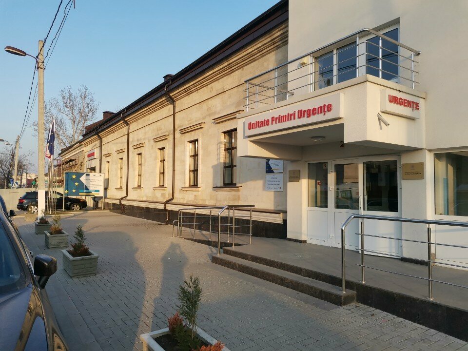Acil tıbbi yardım hizmeti Unitate Primiri Urgente, Kişinev, foto
