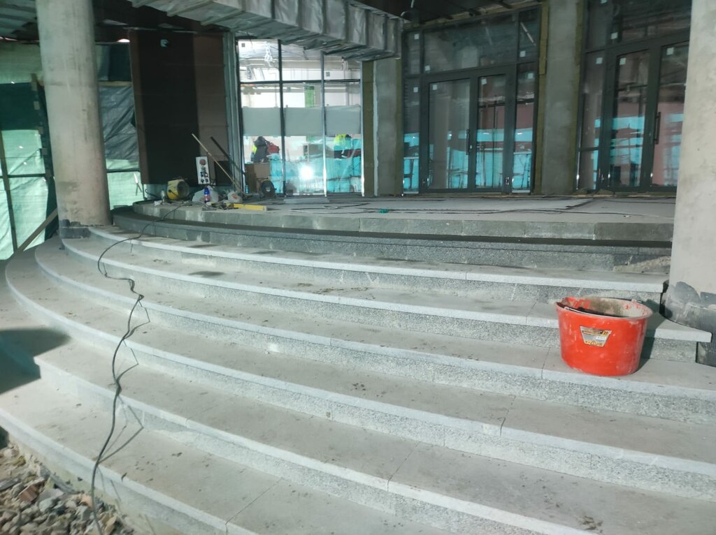 Taş ürünler ve yapılar Каменный пояс, Sverdlovskaya oblastı, foto